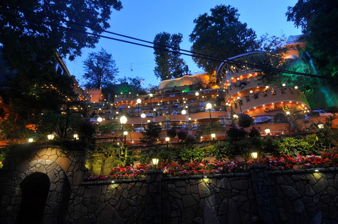 Darband: Escaping from Tehran traffic and pollution - Against the Compass