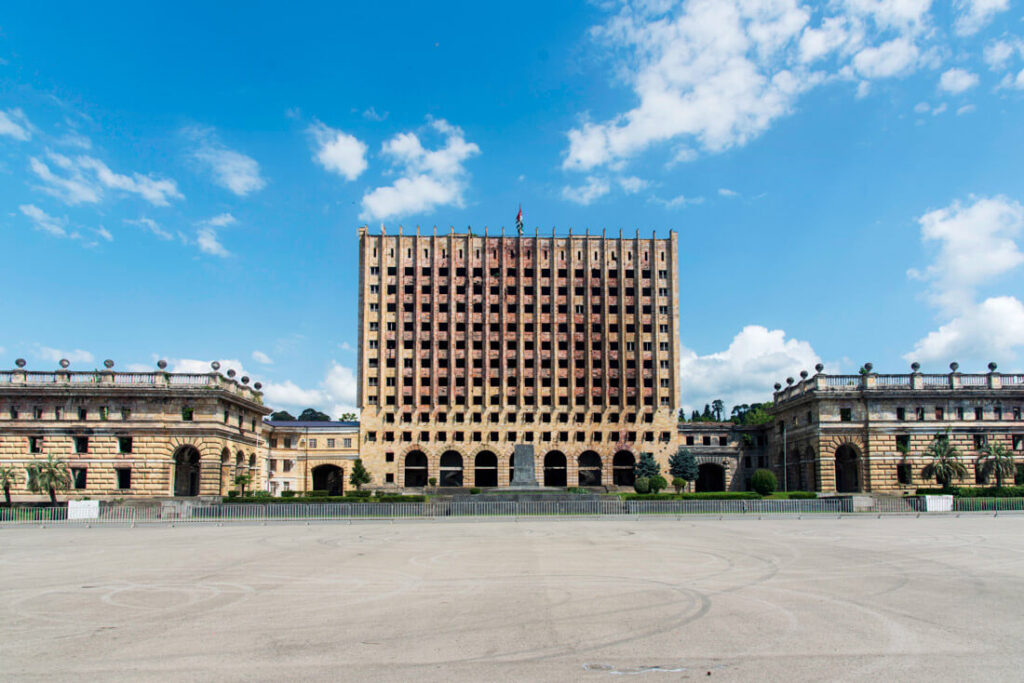 Cómo viajar a la República de Abjasia (Consejos + Itinerario) - Against ...