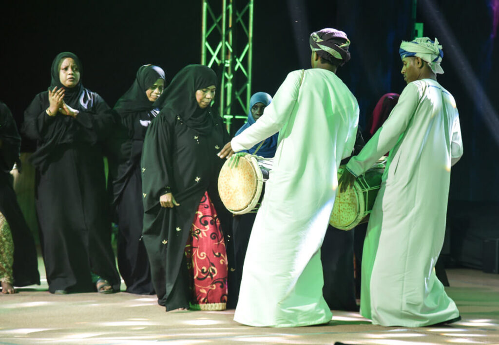 Tips & How to travel to Oman in 2025 - Against the Compass