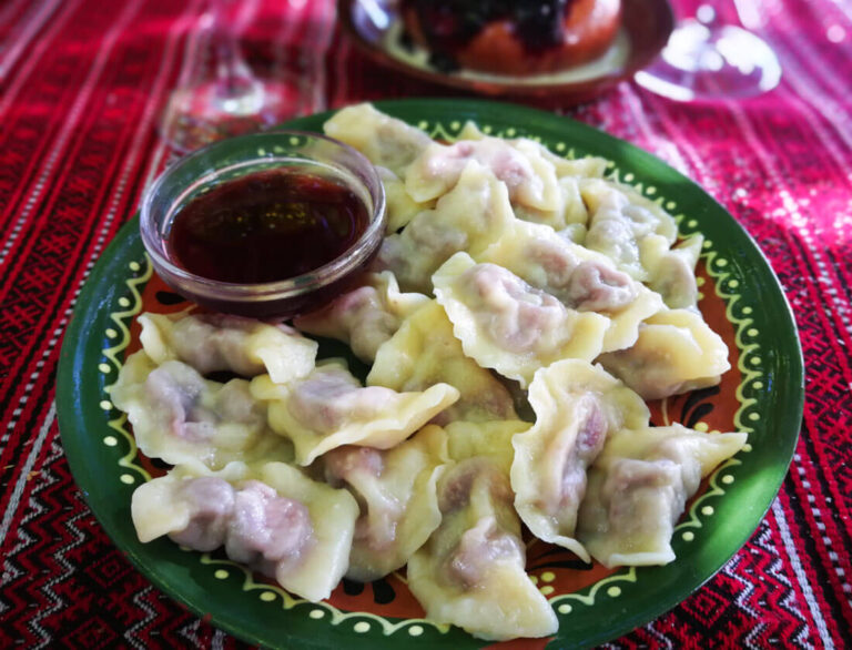 Viajar a Moldavia: Consejos + Qué ver en 12 días - Against the Compass