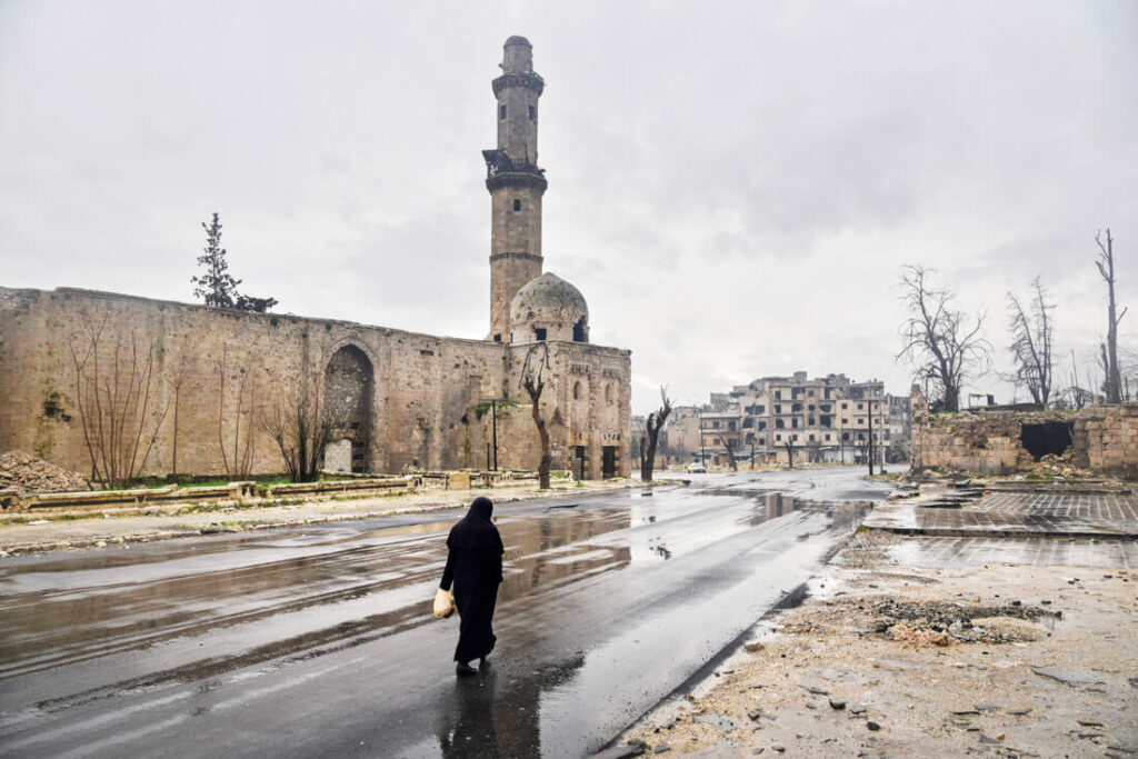 My visit to Aleppo during the post-war - Against the Compass